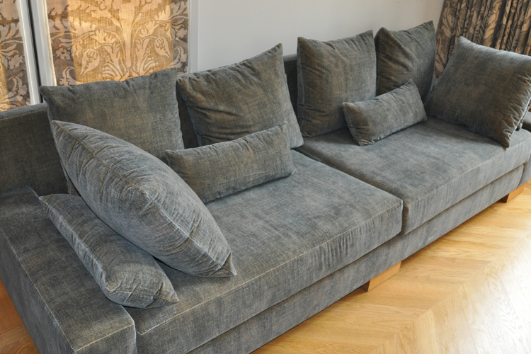 Dans le salon, le canapé est roi